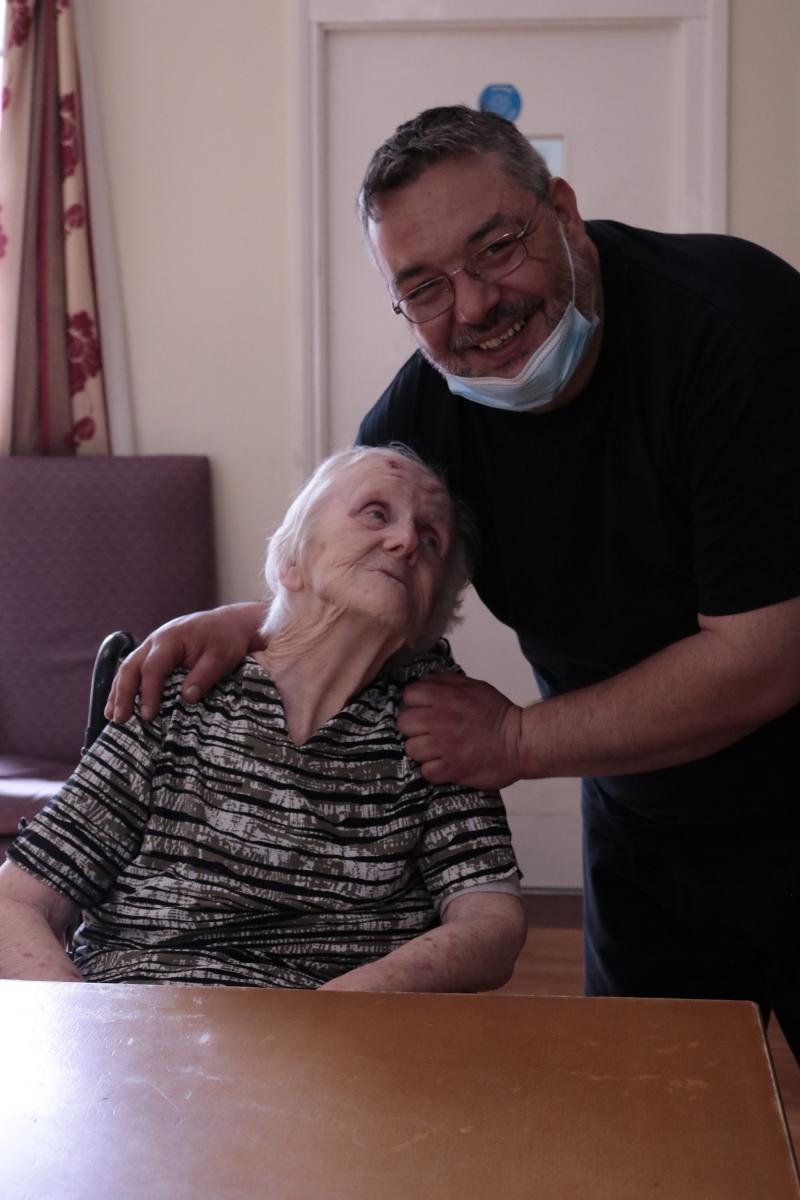 Welcome to Enstone Care Home